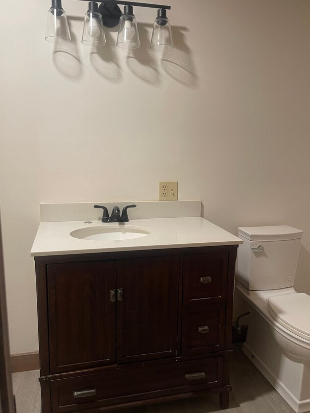 2100 E Main St Unit 2100 E Main Street B2, Rogersville, TN 37857 ...