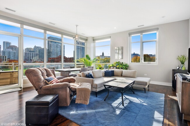 367 W Locust St Unit 302, Chicago, IL 60610 - Condo for Rent in Chicago ...
