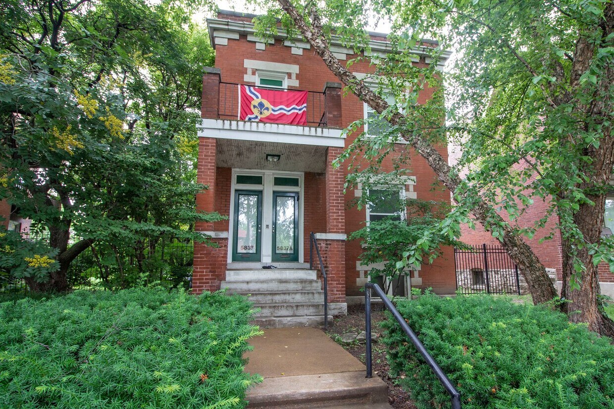 5837 Nina Pl Unit 5837 Nina Place, St. Louis, MO 63112 - Room for Rent ...