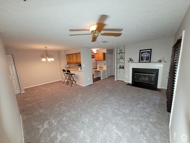 Waring Station Apartments for Rent with Parking - Germantown, MD - 1 ...