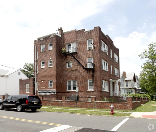202 Elizabeth Ave, Elizabeth, NJ 07206 Apartments - Elizabeth, NJ ...
