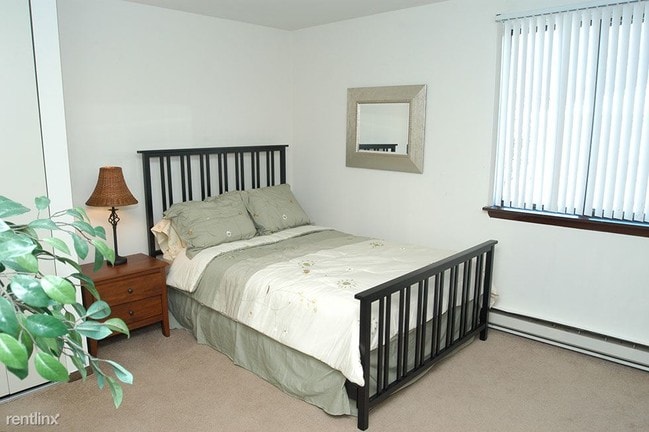 141 Witmer Rd, North Tonawanda, NY 14120 - Condo for Rent in North ...