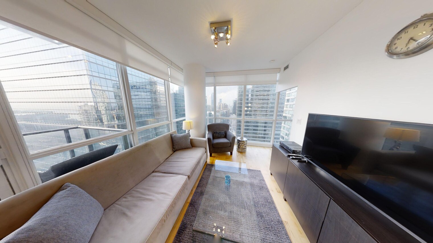 55 Bremner Blvd Unit SI FL1-ID1031085P, Toronto, ON M5J 0A6 - Apartment ...