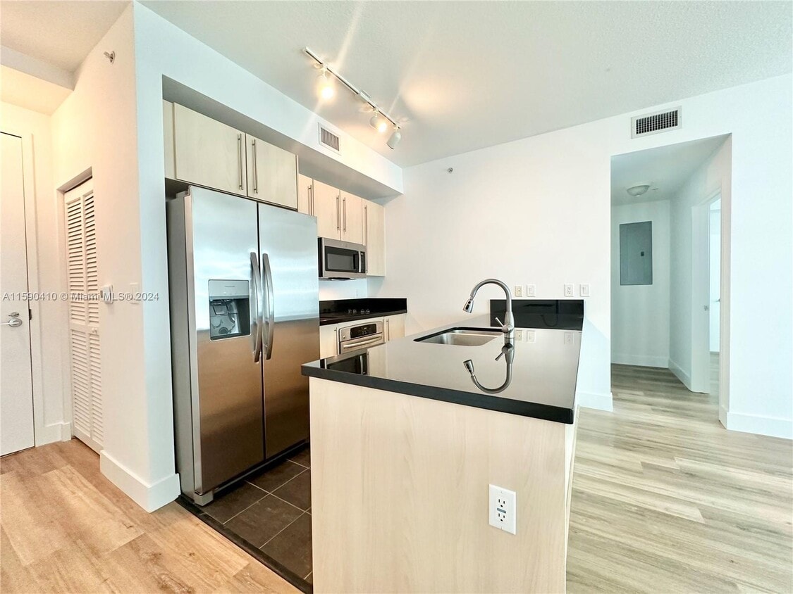 79 SW 12th St Unit 1708-S, Miami, FL 33130 - Condo for Rent in Miami ...