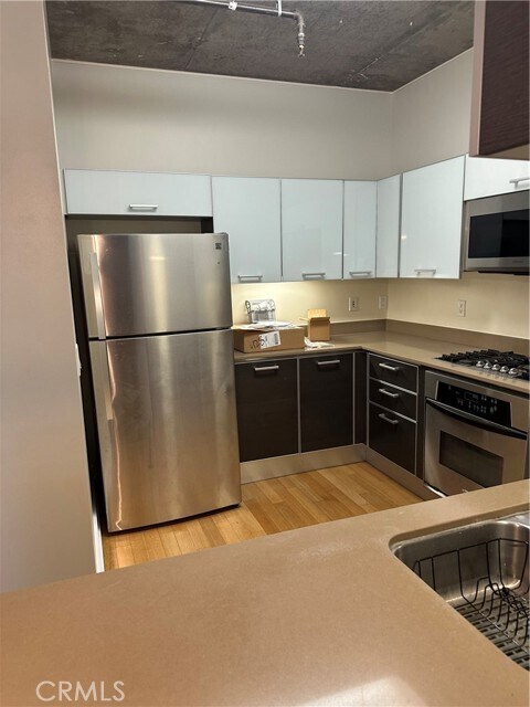 Financial District Houses under $2,500 - Los Angeles, CA