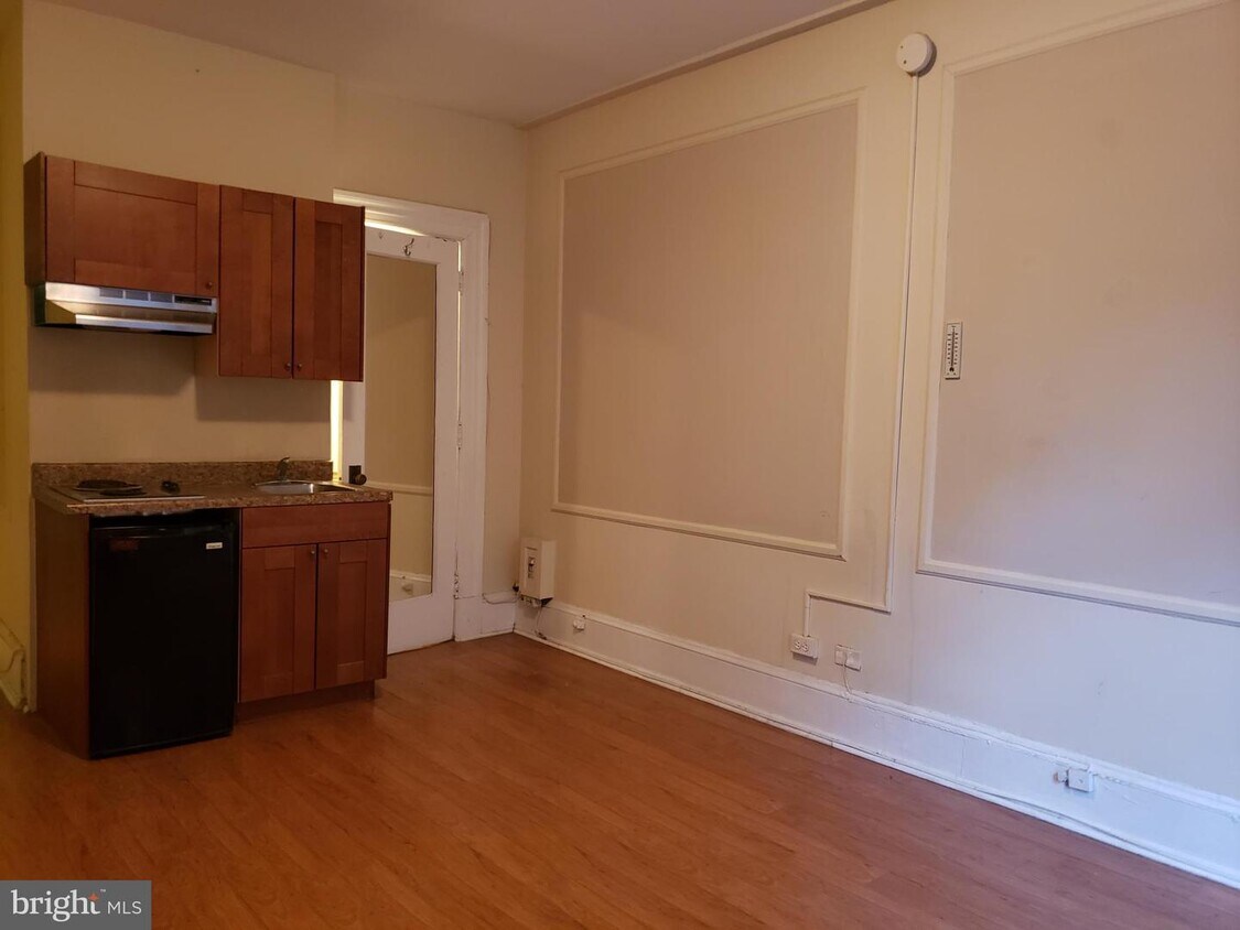 1324 Locust St Unit 528, Philadelphia, PA 19107 - Room for Rent in ...