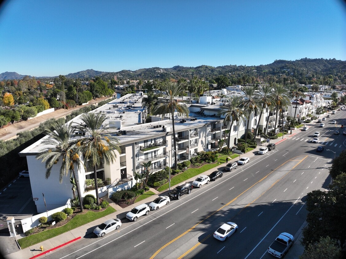 Plaza at Sherman Oaks - 4500 Woodman Ave Sherman Oaks, CA 91423 ...