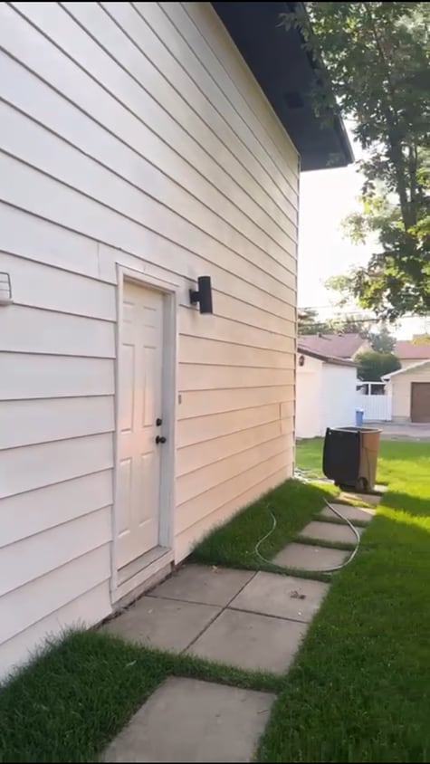 3223 Doverville Cres SE, Calgary, AB T2B 1V1 Apartments - 3223 ...