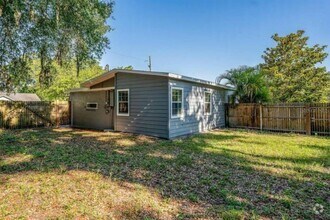 Orlando Reeves Court Terrace Apartments for Rent - Orlando, FL - 4 ...