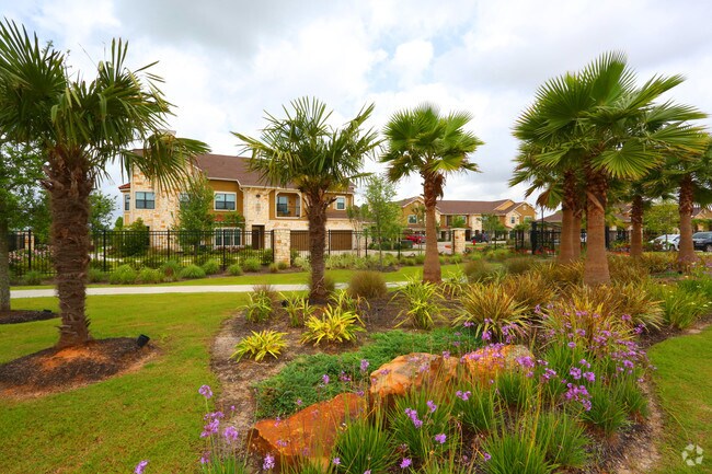 The Avenues At Tuscan Lakes