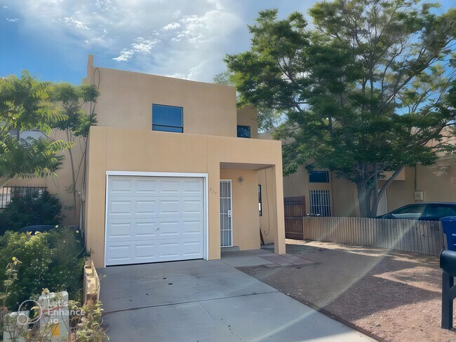 Casas Serenas Apartments for Rent with Wheelchair Access - Albuquerque ...