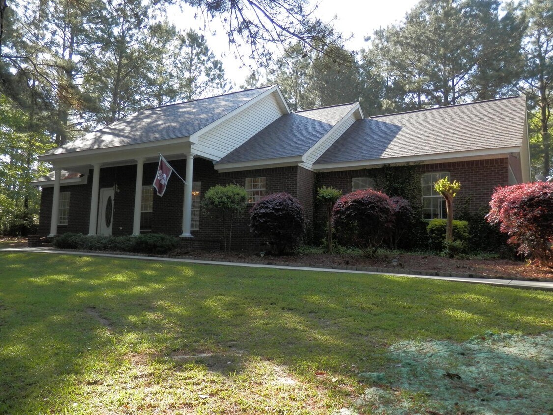 19 Angie Dr, Purvis, MS 39475 - House Rental in Purvis, MS | Apartments.com