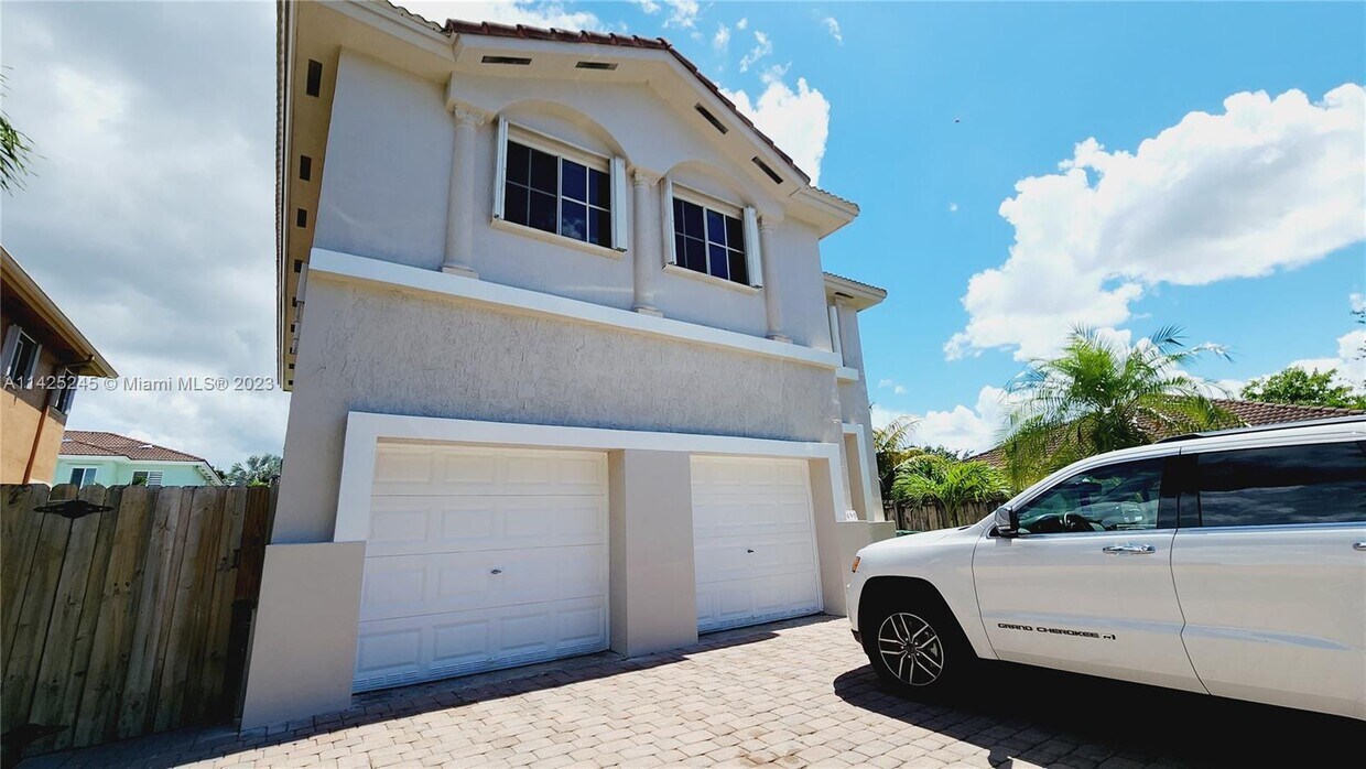 15490 SW 18th Ln, Miami, FL 33185 - House Rental in Miami, FL | Apartments.com