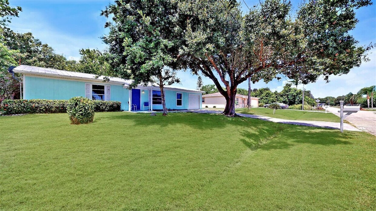 1452 SW Irving St, Port Saint Lucie, FL 34983 - House Rental in Port ...