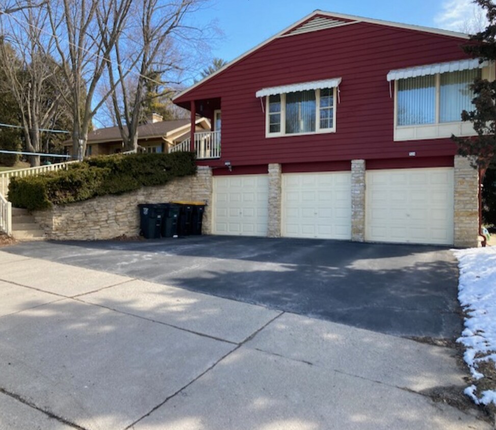 526 N 121st St Unit 526, Wauwatosa, WI 53226 - 526 N 121st St Wauwatosa ...