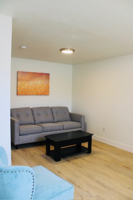 584 Aspen Way, Centerville, UT 84014 | Apartments.com
