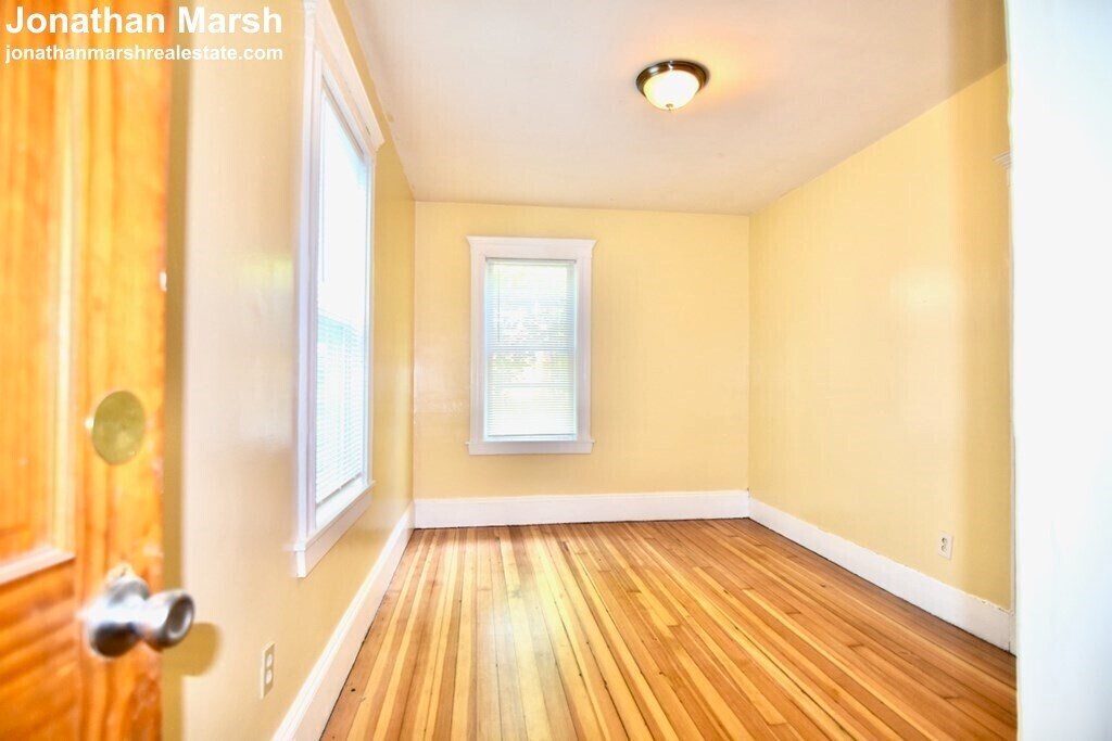 8 Ridgewood St Unit #2, Boston, MA 02121, Boston, MA 02122 - 8 ...