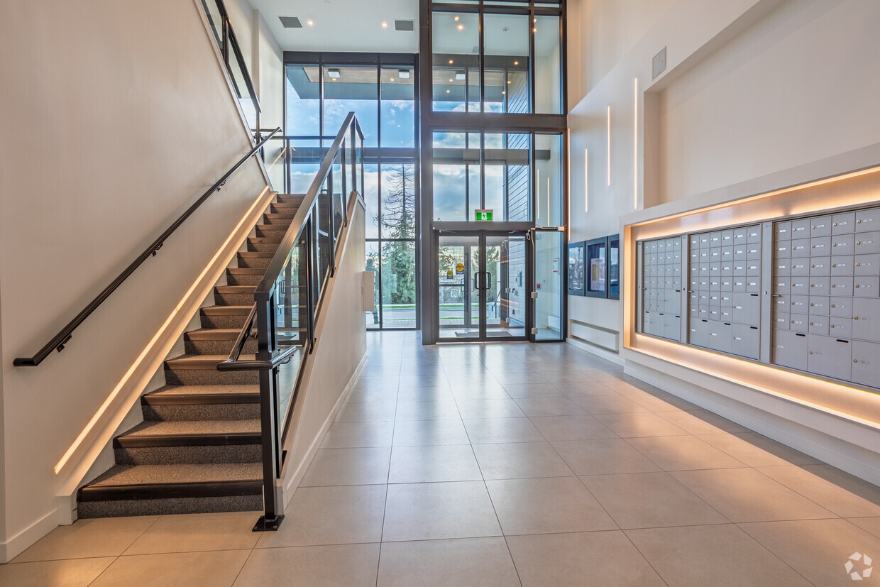The Everett Marine & Kerr Apartments - 3125 Pierview Cres Vancouver, BC ...