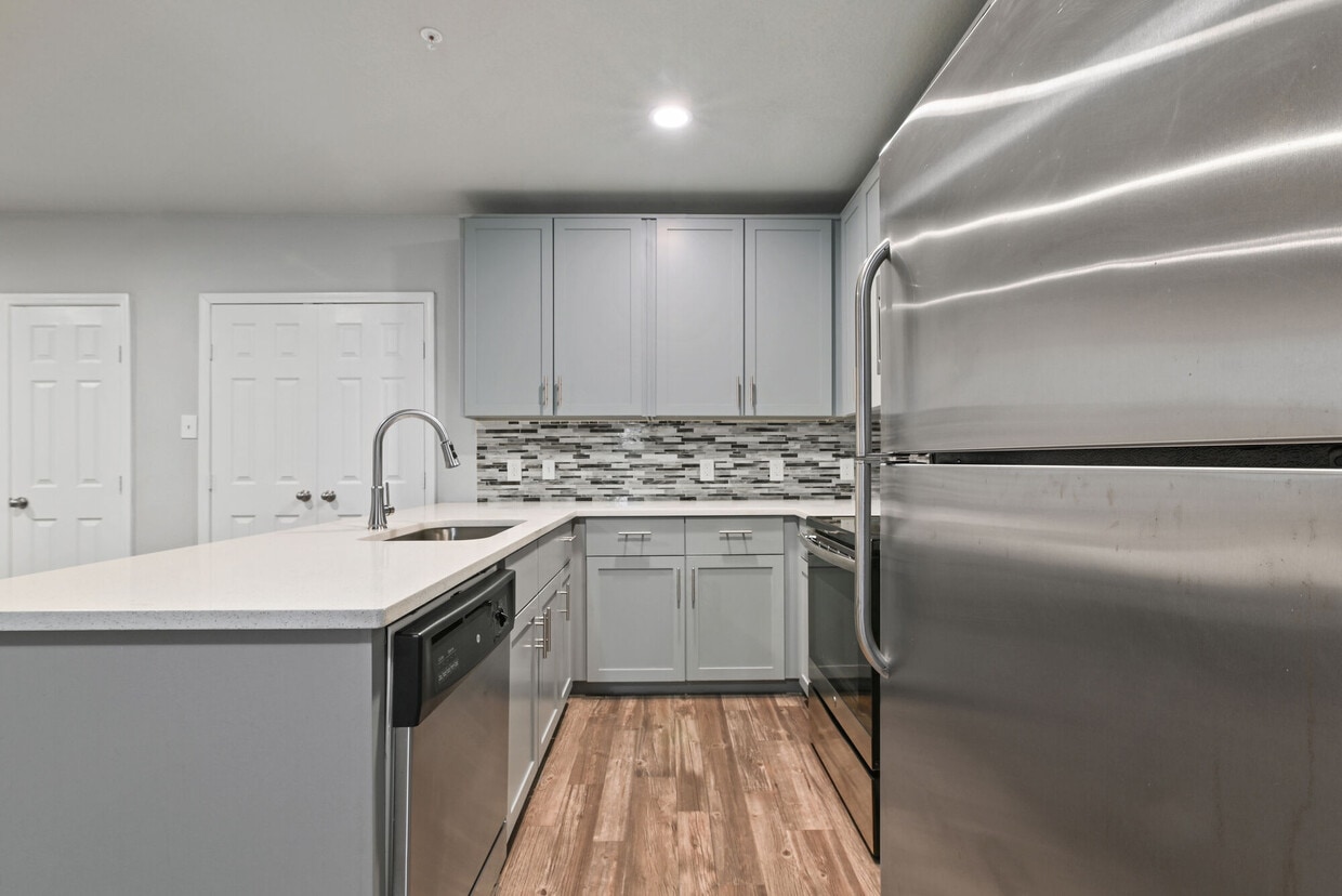 Slate At Cole - 4650 Cole Ave Dallas, TX 75205 | Apartments.com