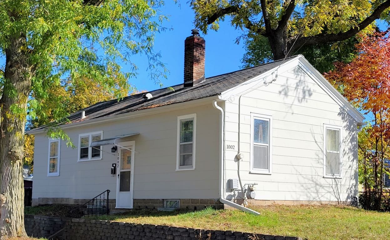 1002 Rochester Ave, Iowa City, IA 52245 - House Rental in Iowa City, IA ...