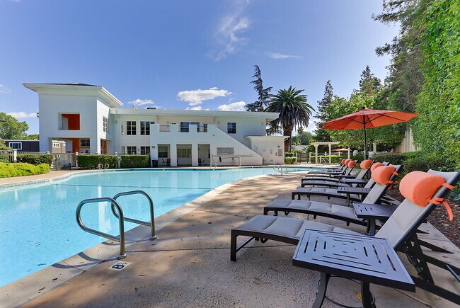 Parc At Pruneyard Apartments