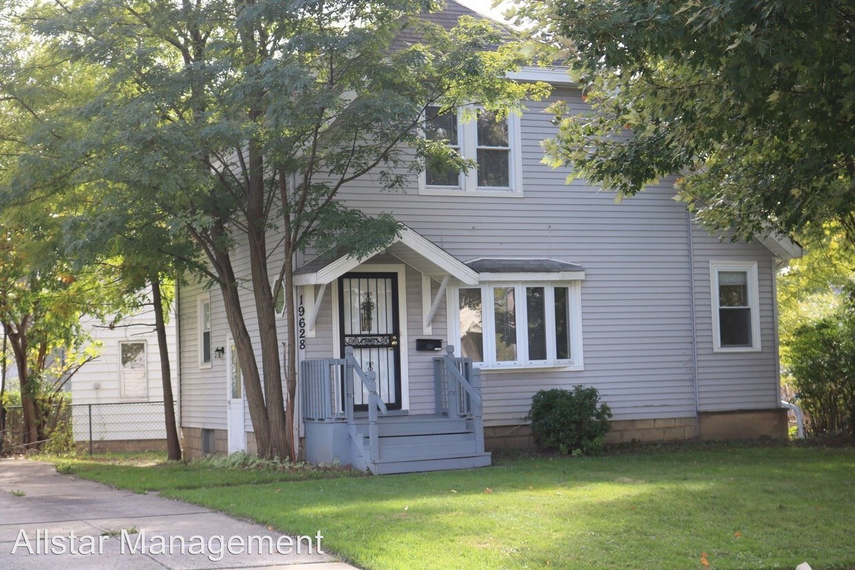 19628 Maple Heights Blvd, Maple Heights, OH 44137 - House Rental in ...