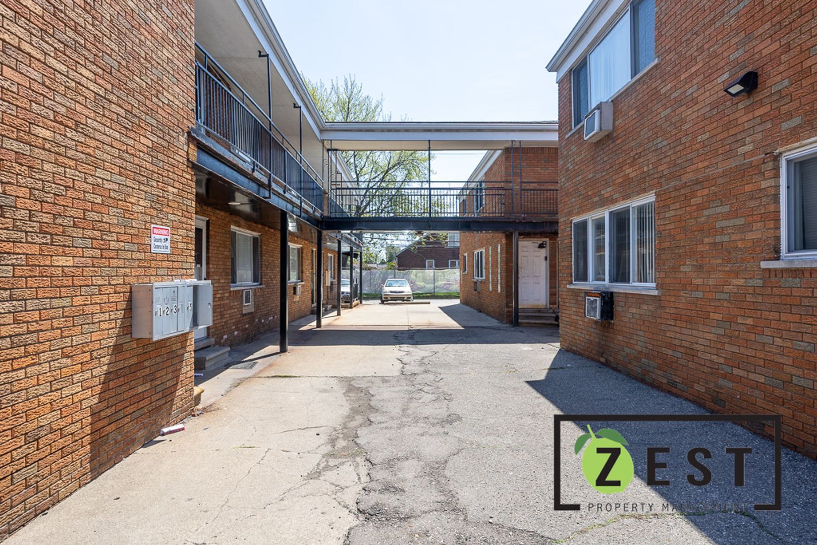 E Outer Drive Apartments - 4470-4480 E Outer Dr Detroit, MI 48234 ...
