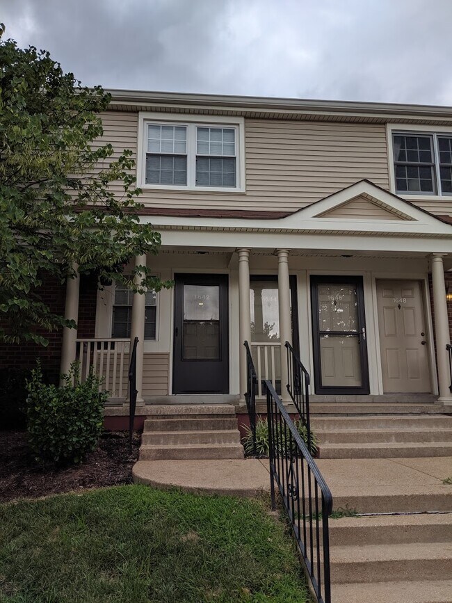 1644 E Swan Cir Unit 1644, Saint Louis, MO 63144 - Condo for Rent in ...