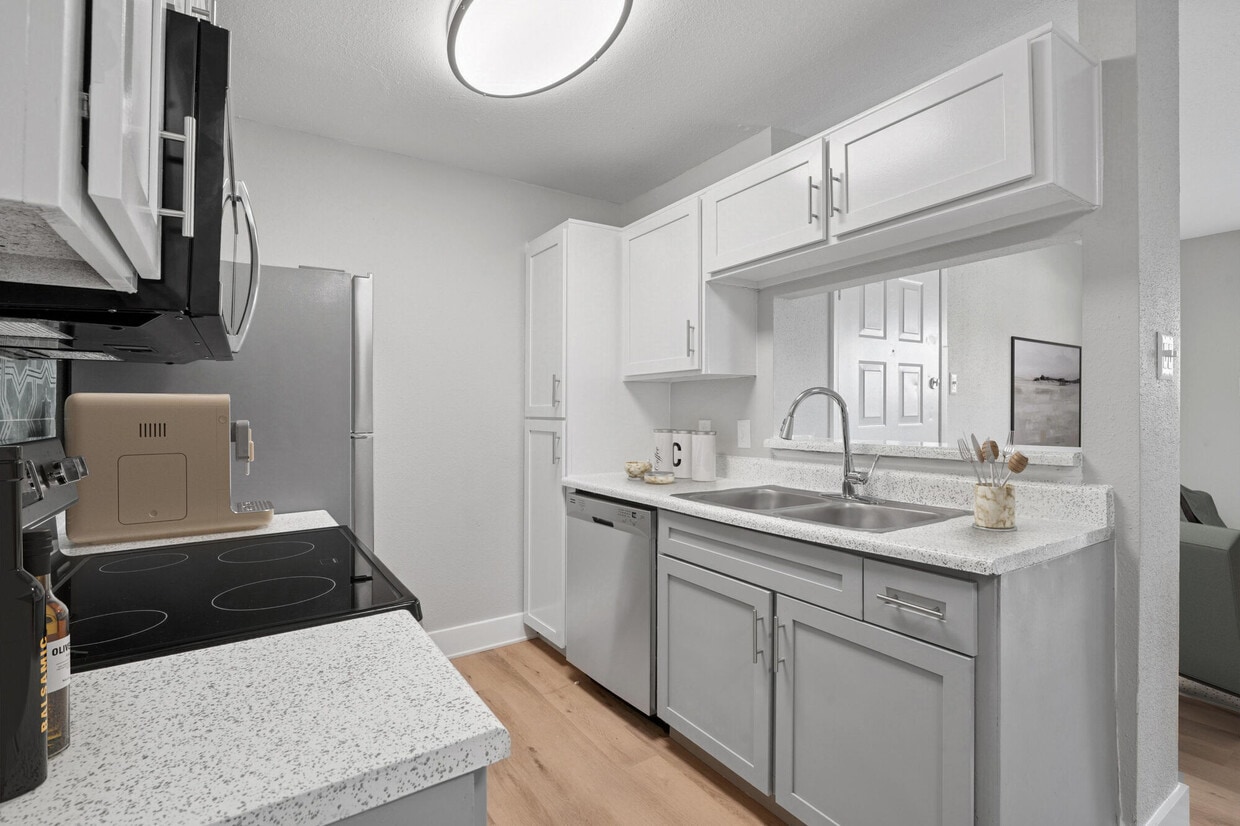 Caldera Apartment Homes - 8791 Hammerly Blvd Houston, TX 77080 ...