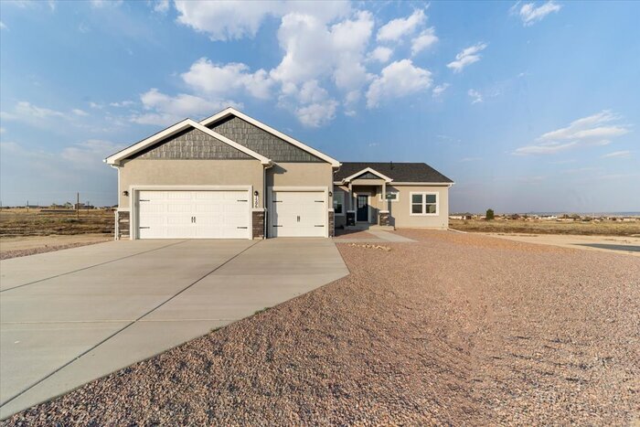 1147 E Kirkwood Dr, Pueblo West, CO 81007 - House Rental in Pueblo West ...