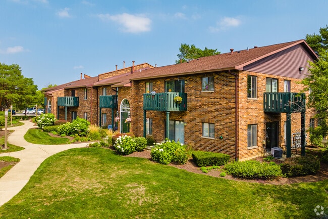 Arbor Lakes - Apartments in Arlington Heights, IL | Apartments.com
