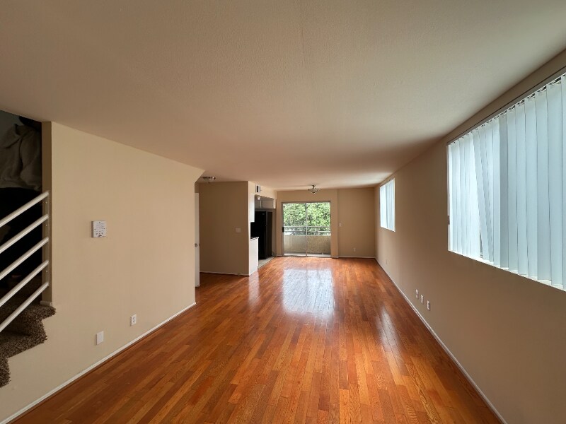3125 S Canfield Ave Unit 102, Los Angeles, CA 90034 | Apartments.com