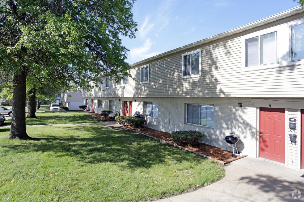 Annex on the Square - 501 4th Ave Se Cedar Rapids, IA 52401 ...