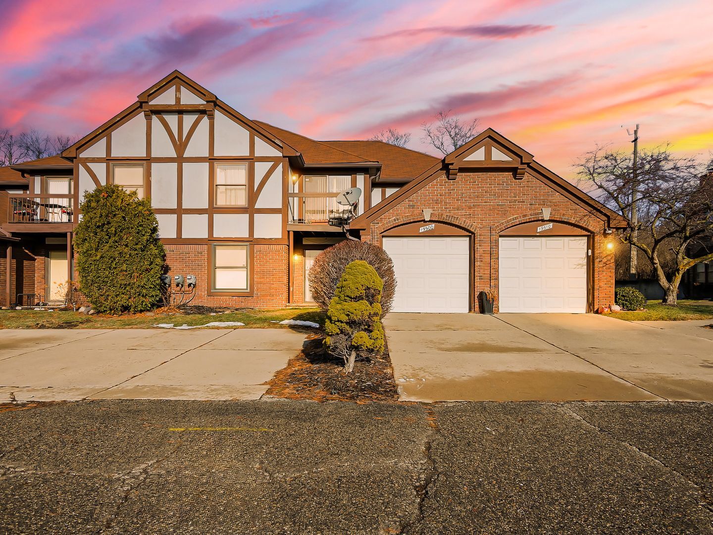 19500 W Eleven Mile Rd, Lathrup Village, MI 48076 - House Rental in ...