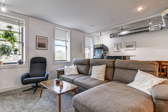 Springfield IL Condos for Rent from $775 | Apartments.com