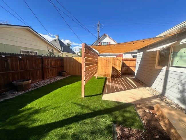 South End Apartments for Rent with a Walk-In Closet - Colorado Springs ...