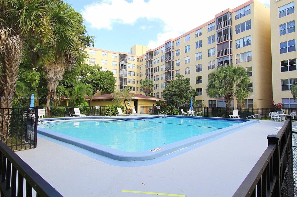 17890 W Dixie Hwy Unit 108, Miami, FL 33160 - Condo for Rent in Miami ...