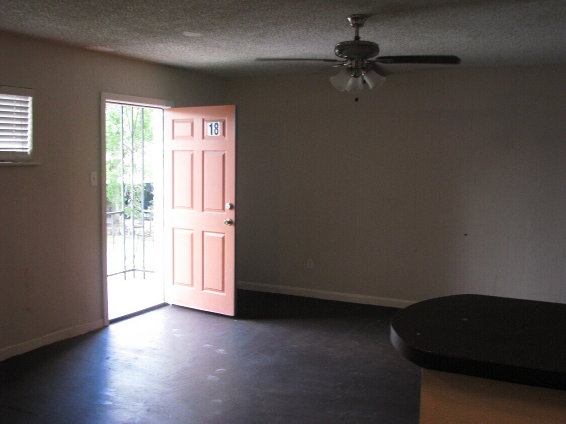 3812 Wipprecht St Unit 18B, Houston, TX 77026 - Room for Rent in ...