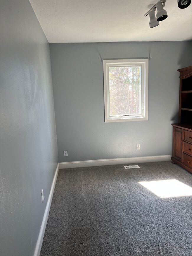 7410 E 4th Ave, Anchorage, AK 99504 - House Rental in Anchorage, AK ...