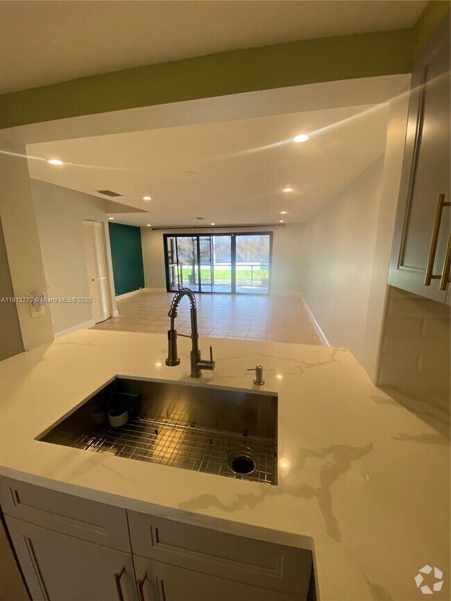 New Springtree West Apartments for Rent - Sunrise, FL - Updated Today ...