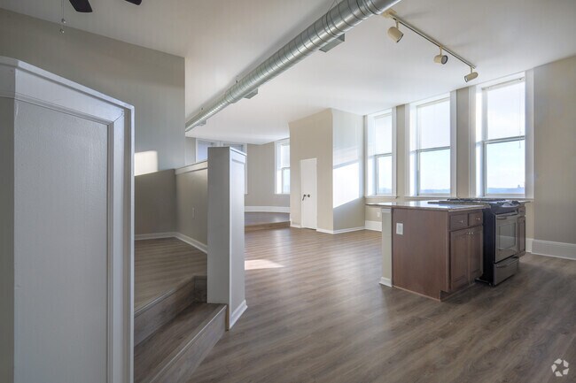 Central/Southwest Rockford Loft Apartments for Rent - Rockford, IL - 10 ...