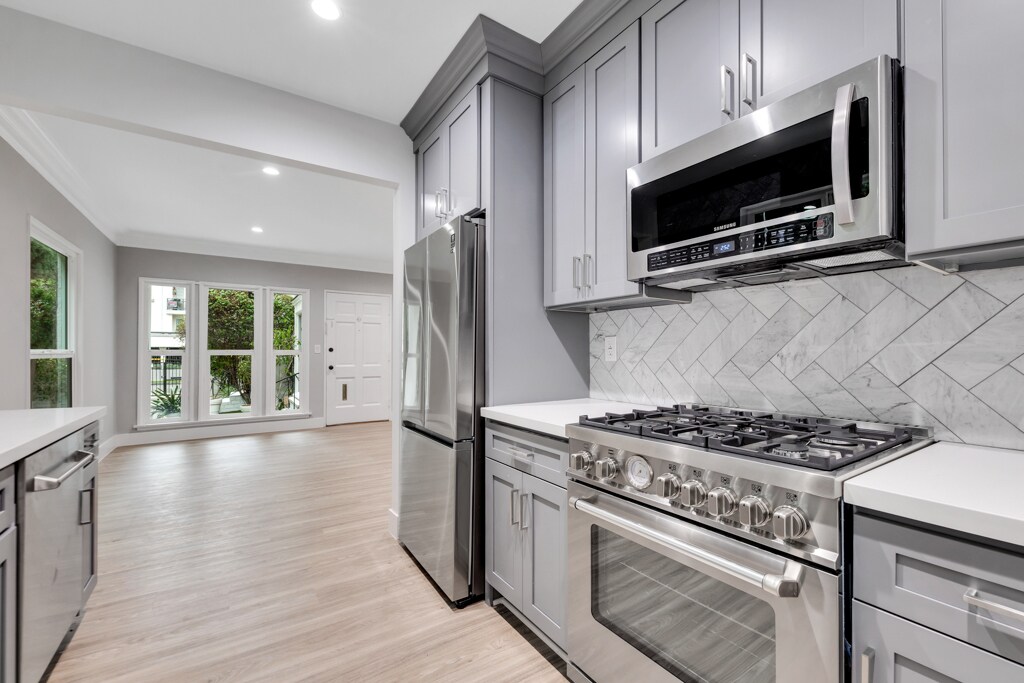 646 Hauser Blvd Unit 1/2A, Los Angeles, CA 90036 - Room for Rent in Los ...