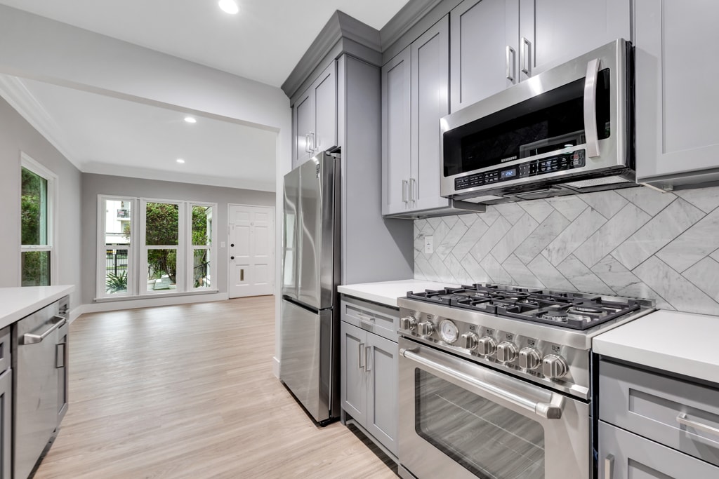 646 Hauser Blvd Unit 1/2A, Los Angeles, CA 90036 - Room for Rent in Los ...