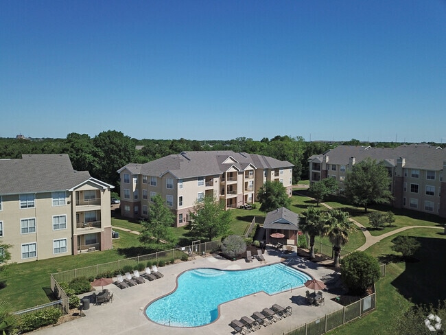 Apartments for Rent with Wheelchair Access in Roans Prairie TX