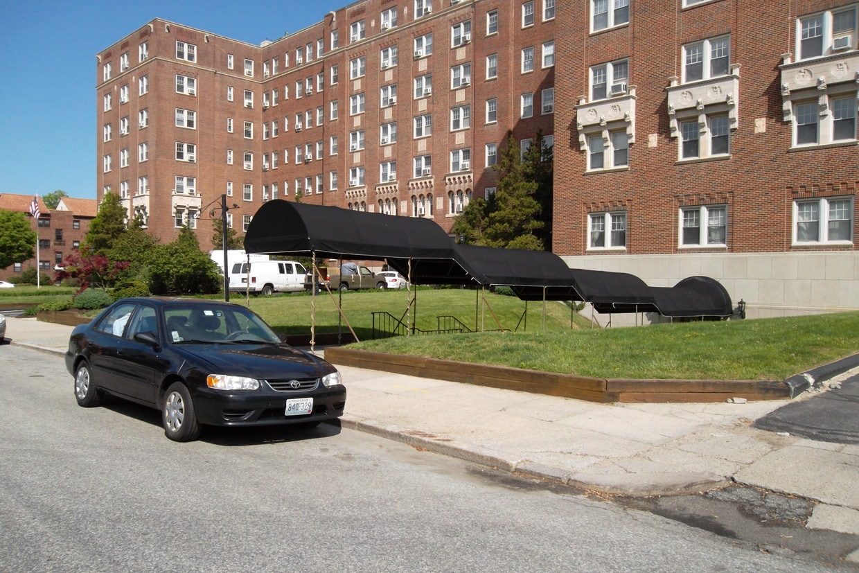 Wayland Manor Apartments - 500 Angell St Providence, RI 02906 ...