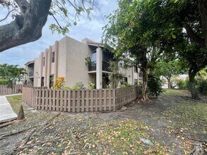 Park Lake Village Condominiums Apartments for Rent - Miami, FL - 4 Rentals | Apartments.com