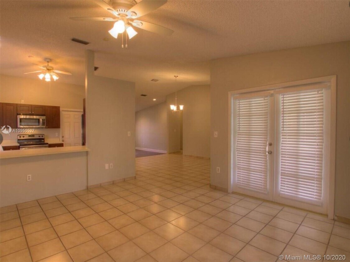 10495 SW 68th St, Miami, FL 33173 - House Rental in Miami, FL ...