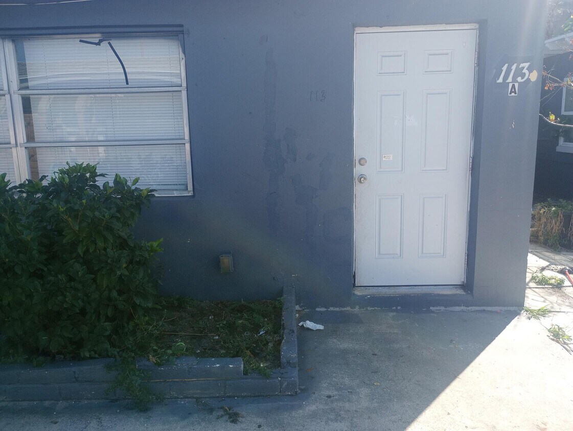 113 E 27th St, Riviera Beach, FL 33404 - Townhome Rentals in Riviera Beach FL | Apartments.com