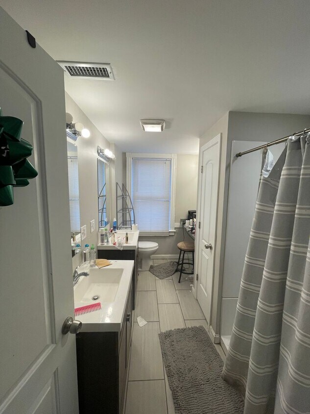 648 Smith St Unit 648 Smith #3, Providence, RI 02908 - Room for Rent in ...