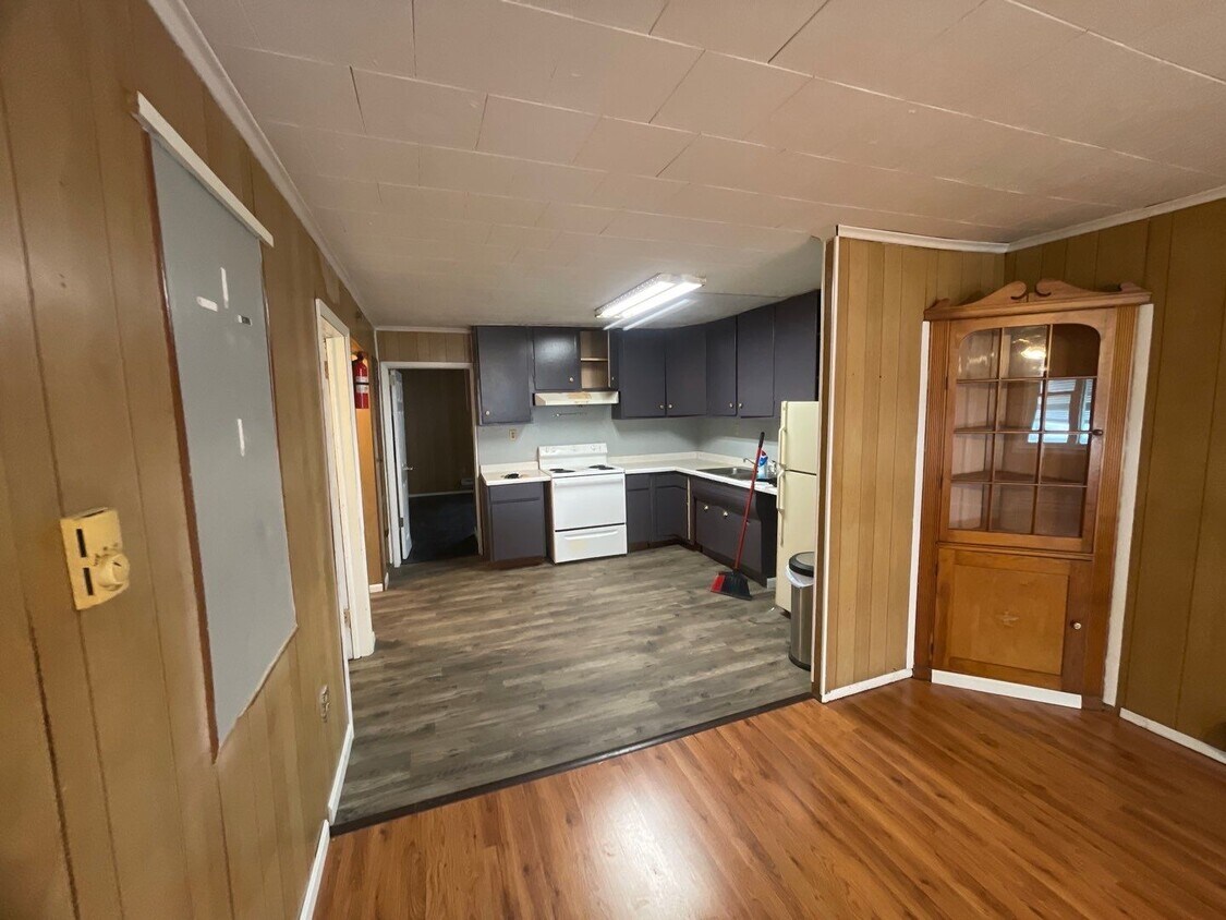 511 W Centre St Unit B, Mahanoy City, PA 17948 - 511 W Centre St ...